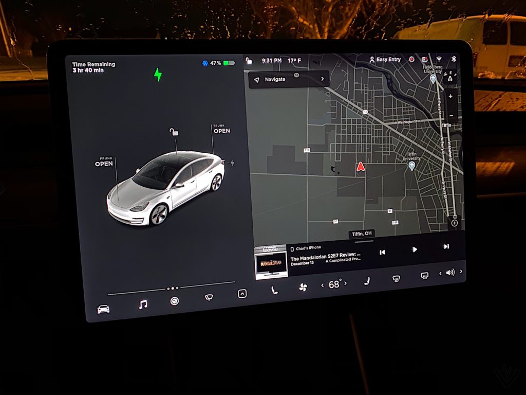 Tesla software update 2020.48.26 brings Fart Mode outside - EV Pulse