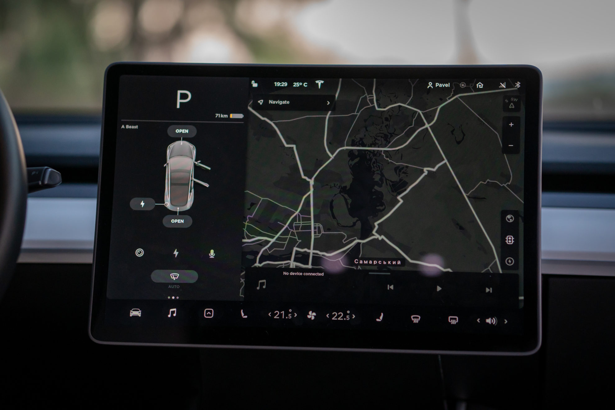 Should you get a screen protector for your Tesla Model 3? - EV Pulse