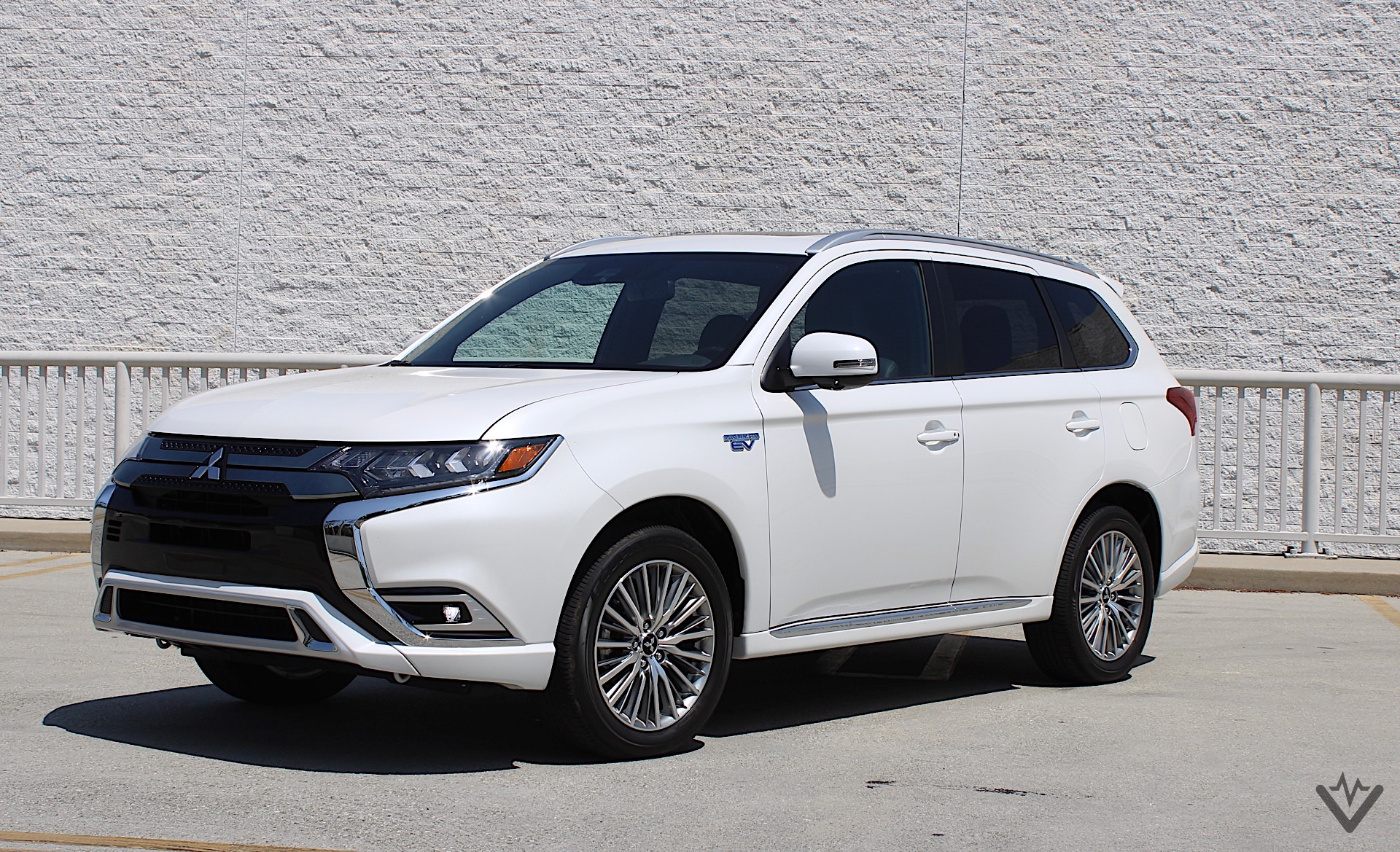 2021 Mitsubishi Outlander PHEV review: One last hurrah - EV Pulse