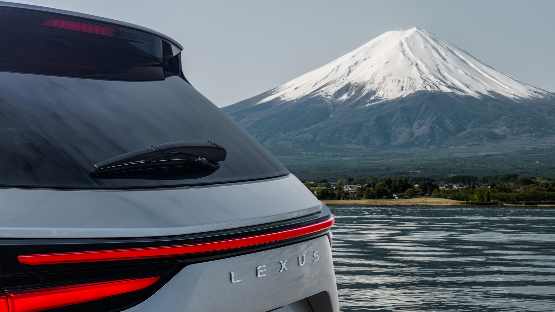 2022 Lexus NX shows off rear end in new teaser - EV Pulse