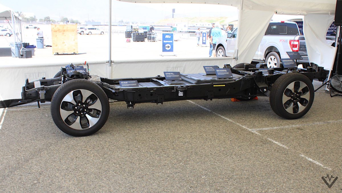 2022 Ford F-150 Lightning in the metal: Imposing with its character ...