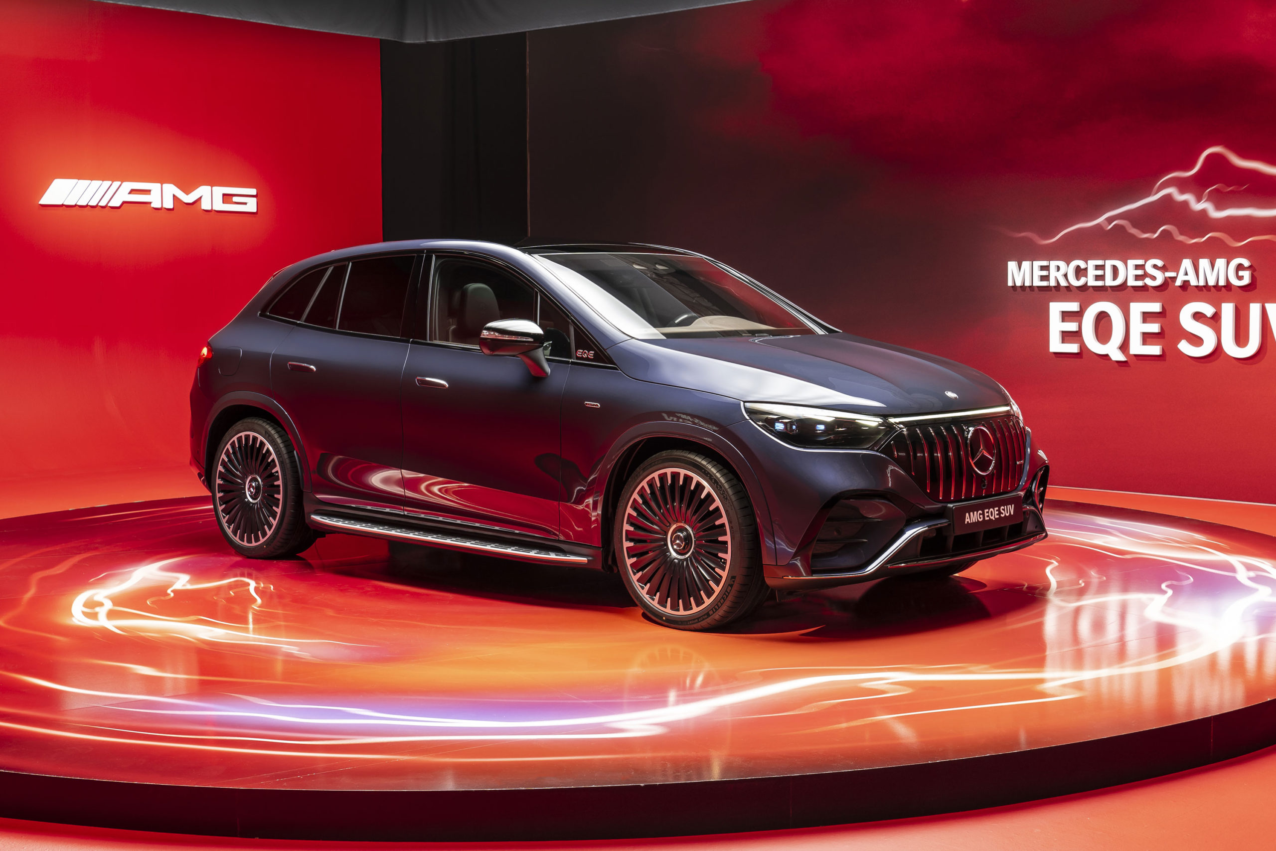 All-electric Mercedes-AMG EQE SUV crushes rivals with 738 pound-feet of torque - EV Pulse