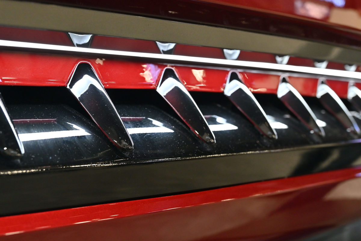 New tech from Magna can change a vehicle’s shape before your very eyes ...