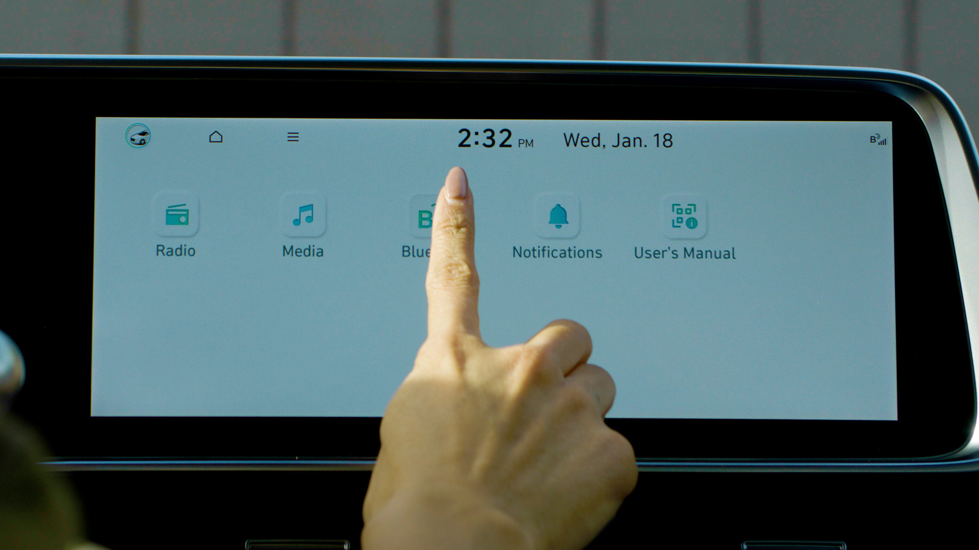 Hyundai bucks industry trends, offers Bluelink+ for free - EV Pulse