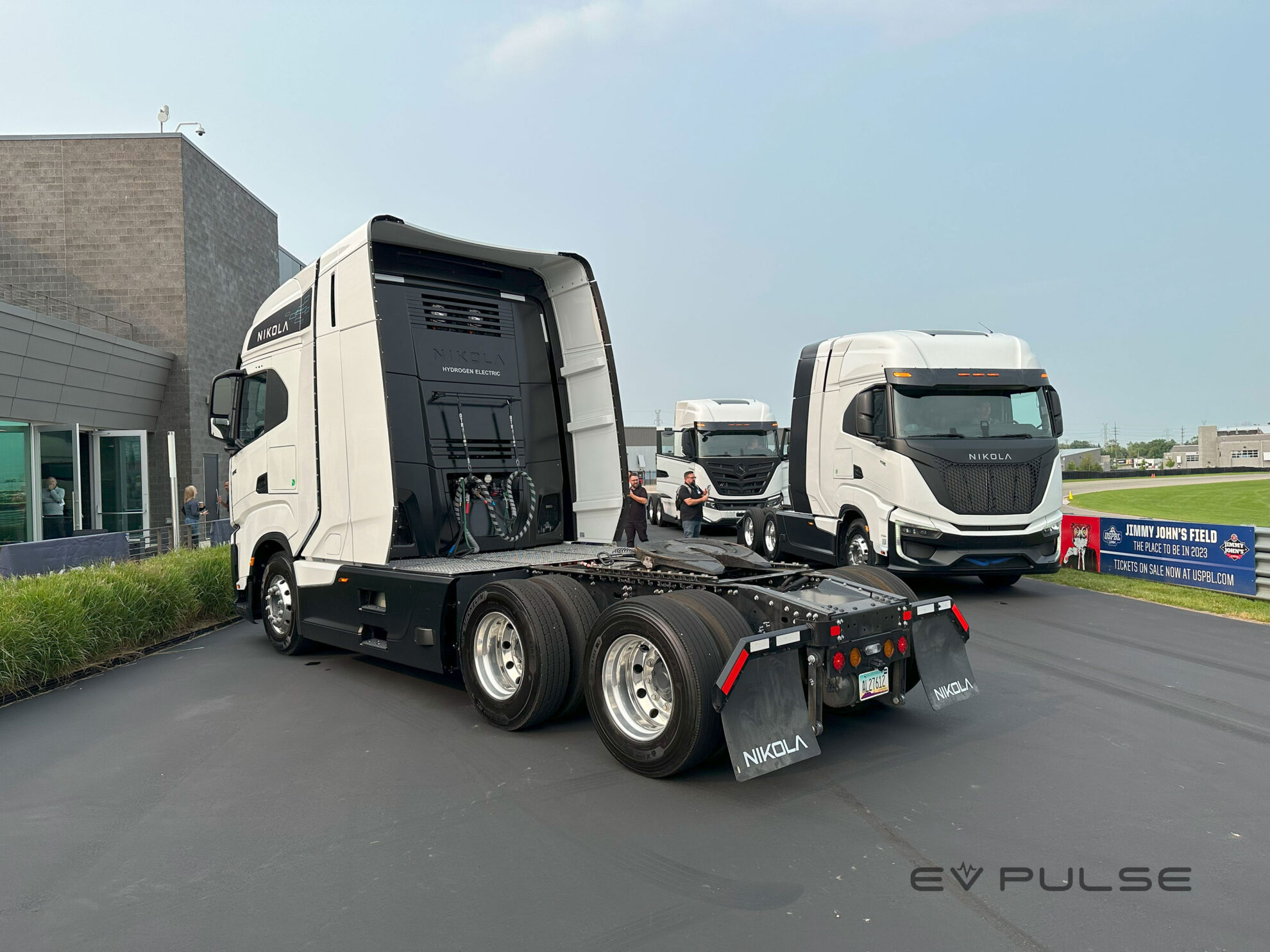 Nikola’s electric and hydrogen fuel cell-powered big rigs put diesel to ...