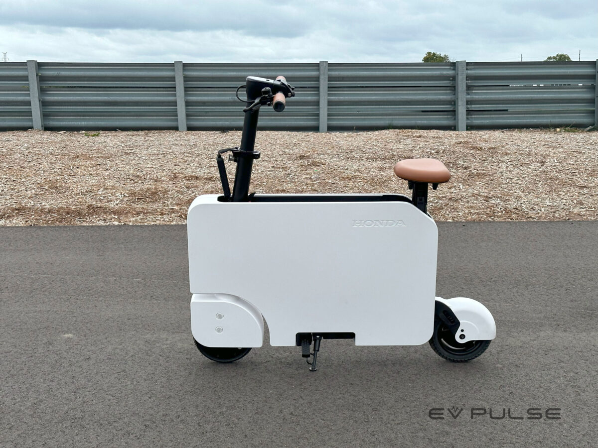 Honda Motocompacto review: The origami scooter - EV Pulse