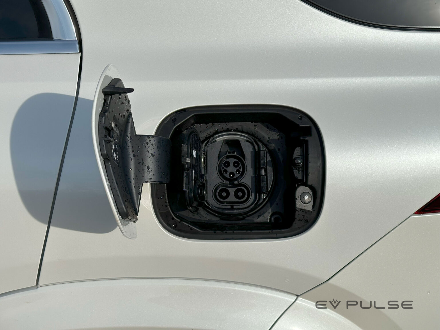 2024 Mercedes-Benz GLE 450e 4Matic review: A pricey but profound plug ...