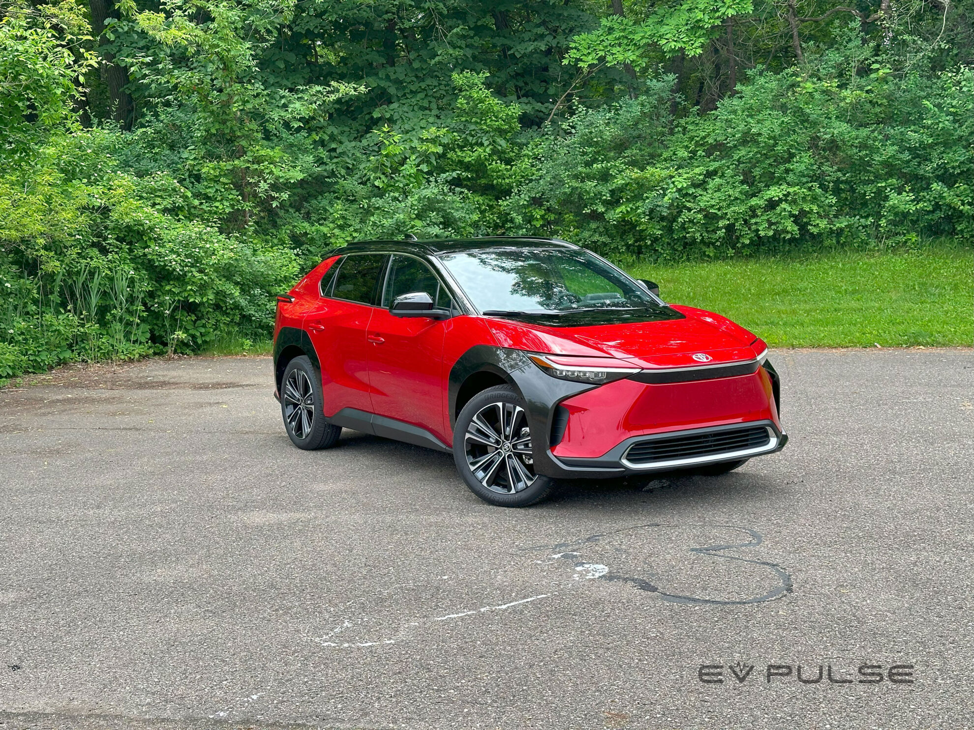 2024 Toyota bZ4X AWD Limited review: Significantly improved, still hard ...