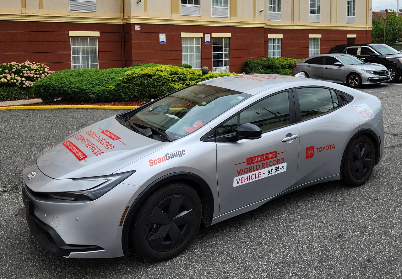 New fuel efficiency record set by Toyota Prius in coast-to-coast drive ...