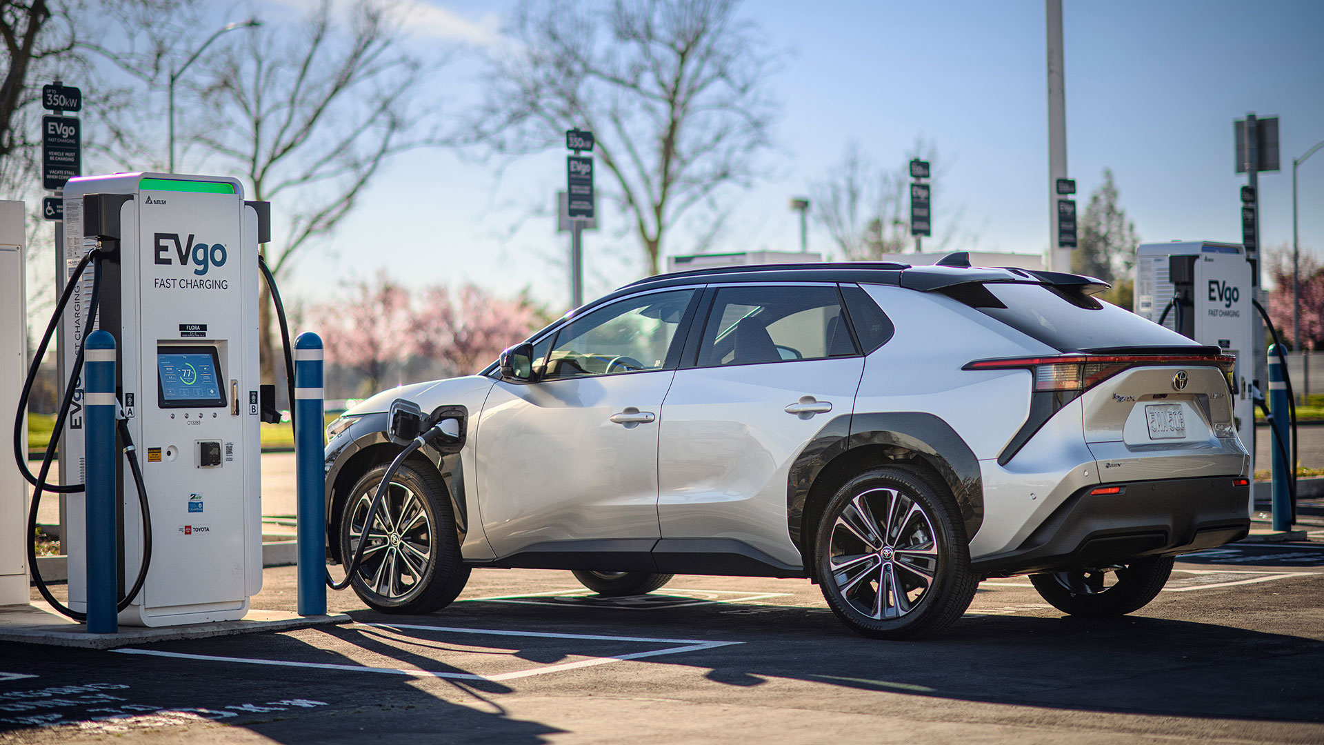 EVgo and Toyota launch new fast charging stations in CA - EV Pulse
