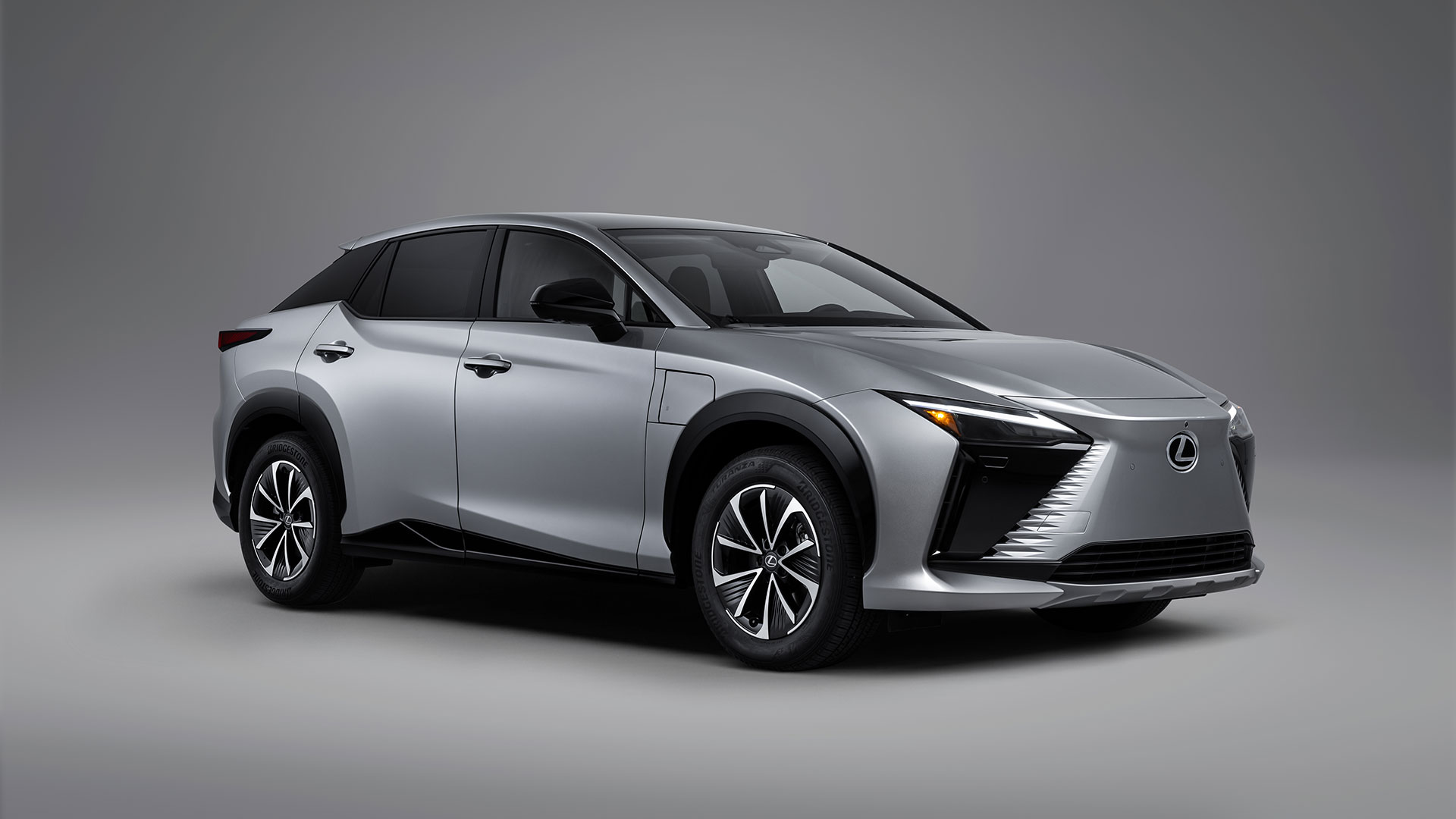 Updated Lexus RZ offers greater range, power and premium tech - EV Pulse