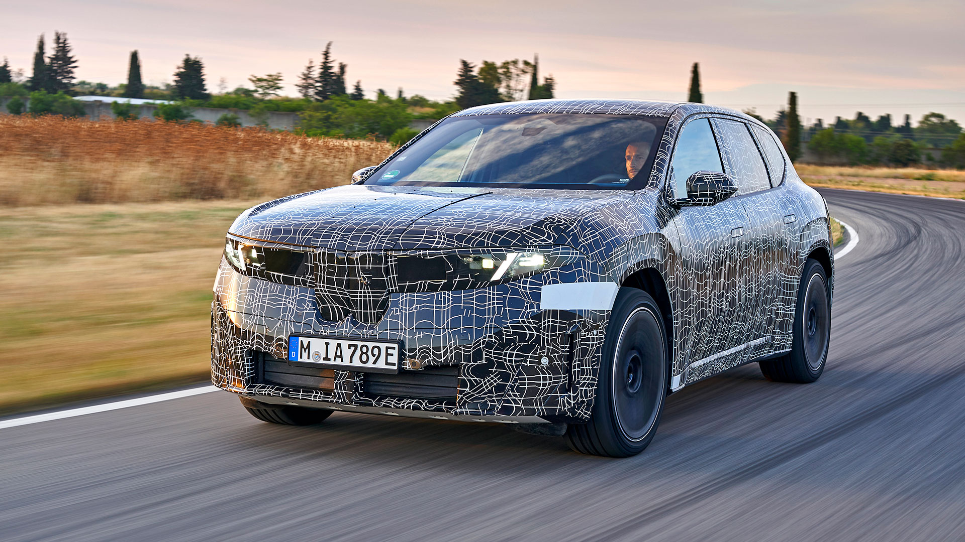 Next-generation BMW iX3 achieves 800 km range and 400 kW fast charging ...