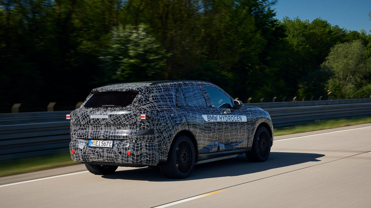 BMW launches iX5 Hydrogen as first series produced fuel cell model - EV Pulse